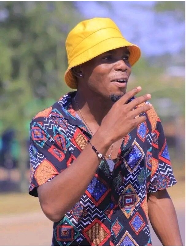 Younger but Smarter, Meet Emmanuel Sigebe the drama maker. - Vhakoma News